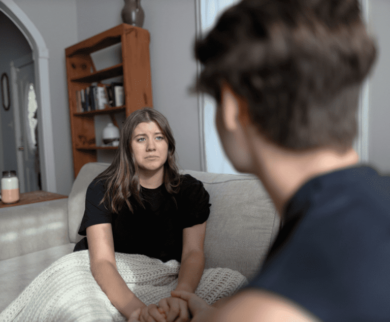 How to Deal with Betrayal: 8 Tips from a Therapist - Bellevue Trauma ...